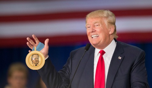 Trump awards himself Medal of Honor - » The Australian Independent ...
